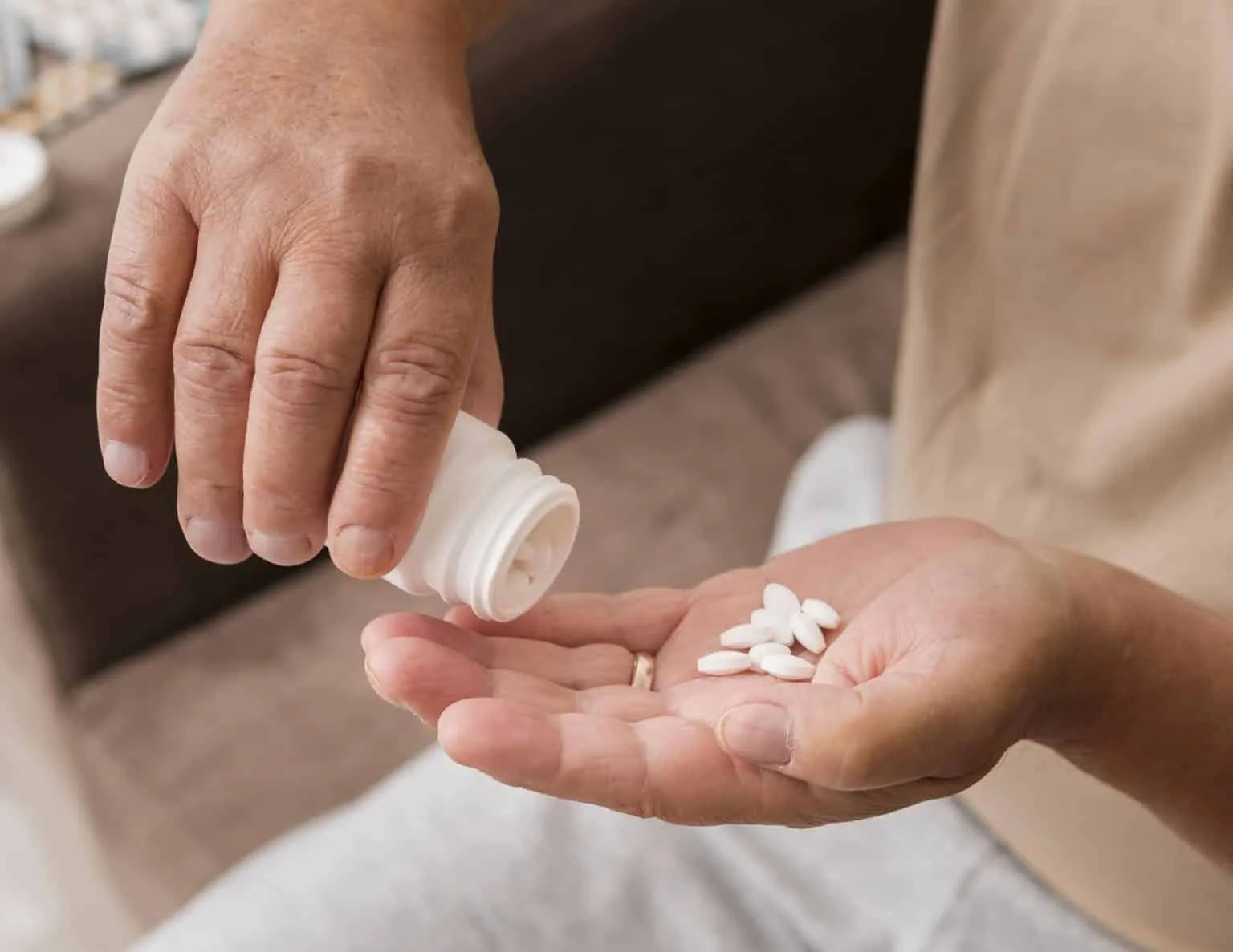 9 Obat Vertigo di Apotek Paling Ampuh dan Dosis Minum