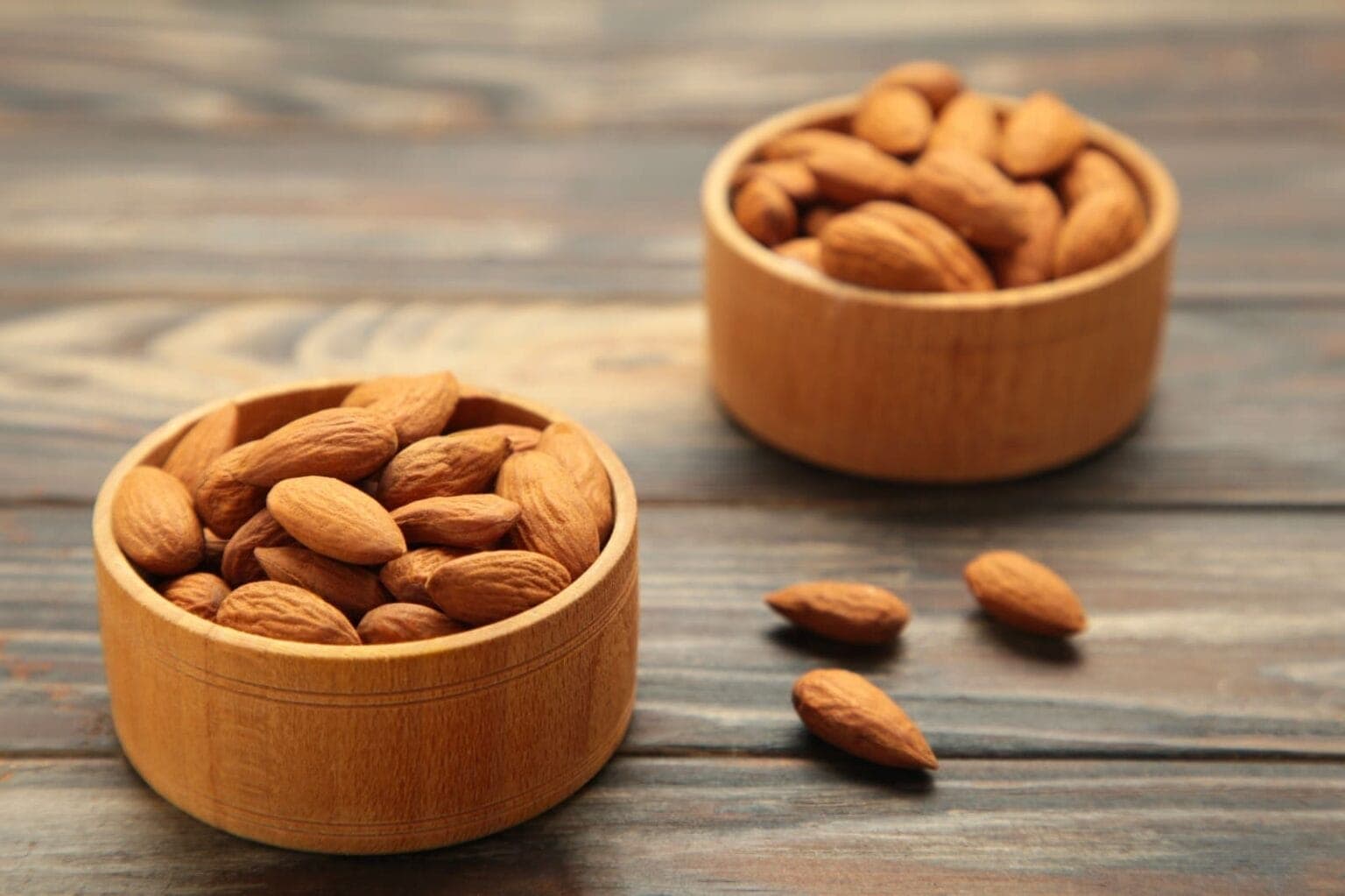 15 Manfaat Kacang Almond, Kandungan Gizi, Efek Samping